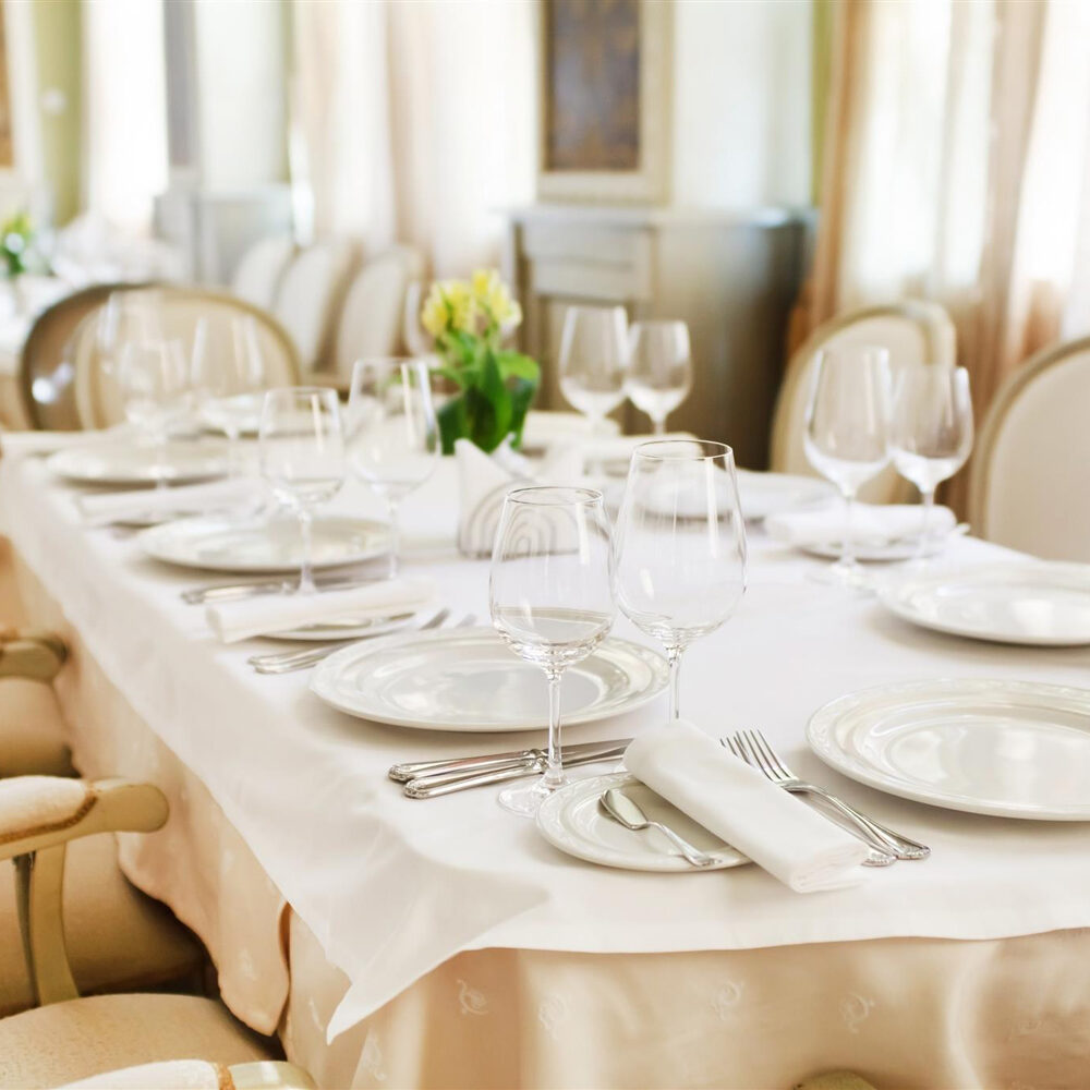 Mbulesa tavoline per restorante me shumice - Gjergji H Tekstil